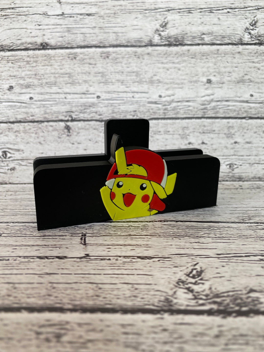 Pikachu Wearing Ash's Hat Card Display: Elevate Your Pokémon Collection ...
