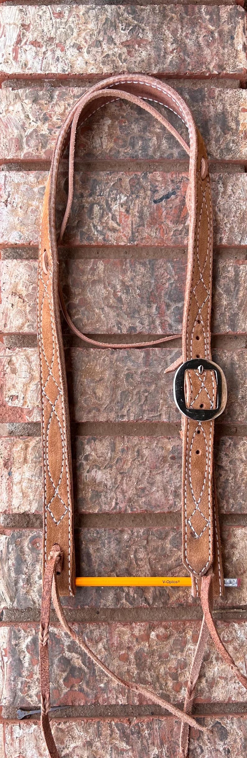 Custom Handmade Leather Headstalls With Gunslinger Detail Stitching. - Etsy