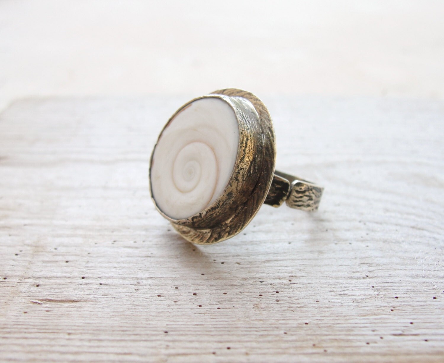 Sterling Silver Seashell Ring Eye of Shiva Shell - Etsy