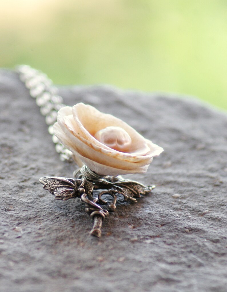 Romantic Shell and Pearl Rose Necklace Seashell Necklace - Etsy