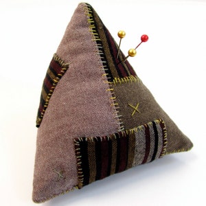 Pyramid Patchwork Pincushion Sewing Pattern (PDF Digital Download) - Etsy