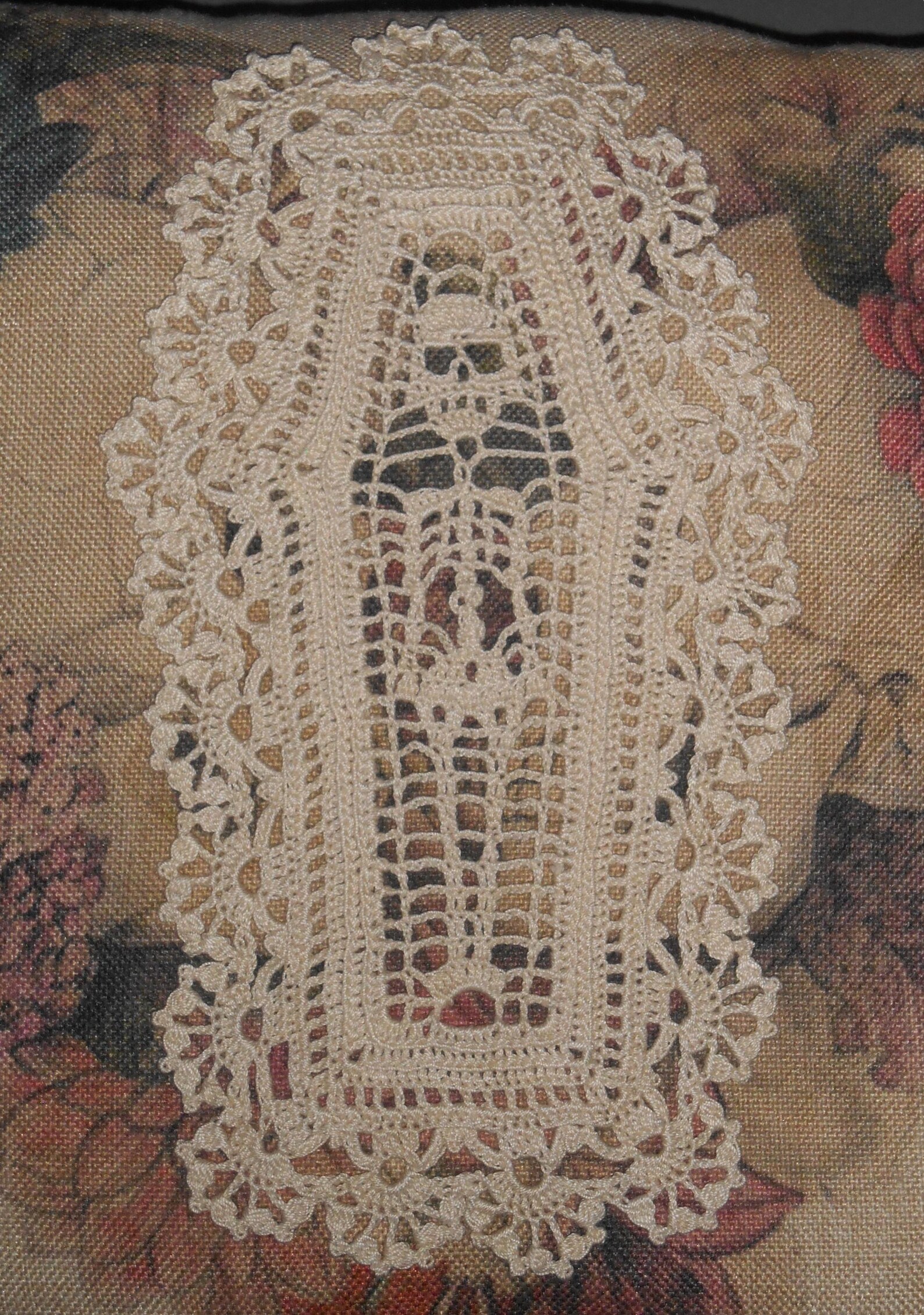 Darkside Macabre Postmortem Skeleton in Coffin Crochet Lace Doily Table ...