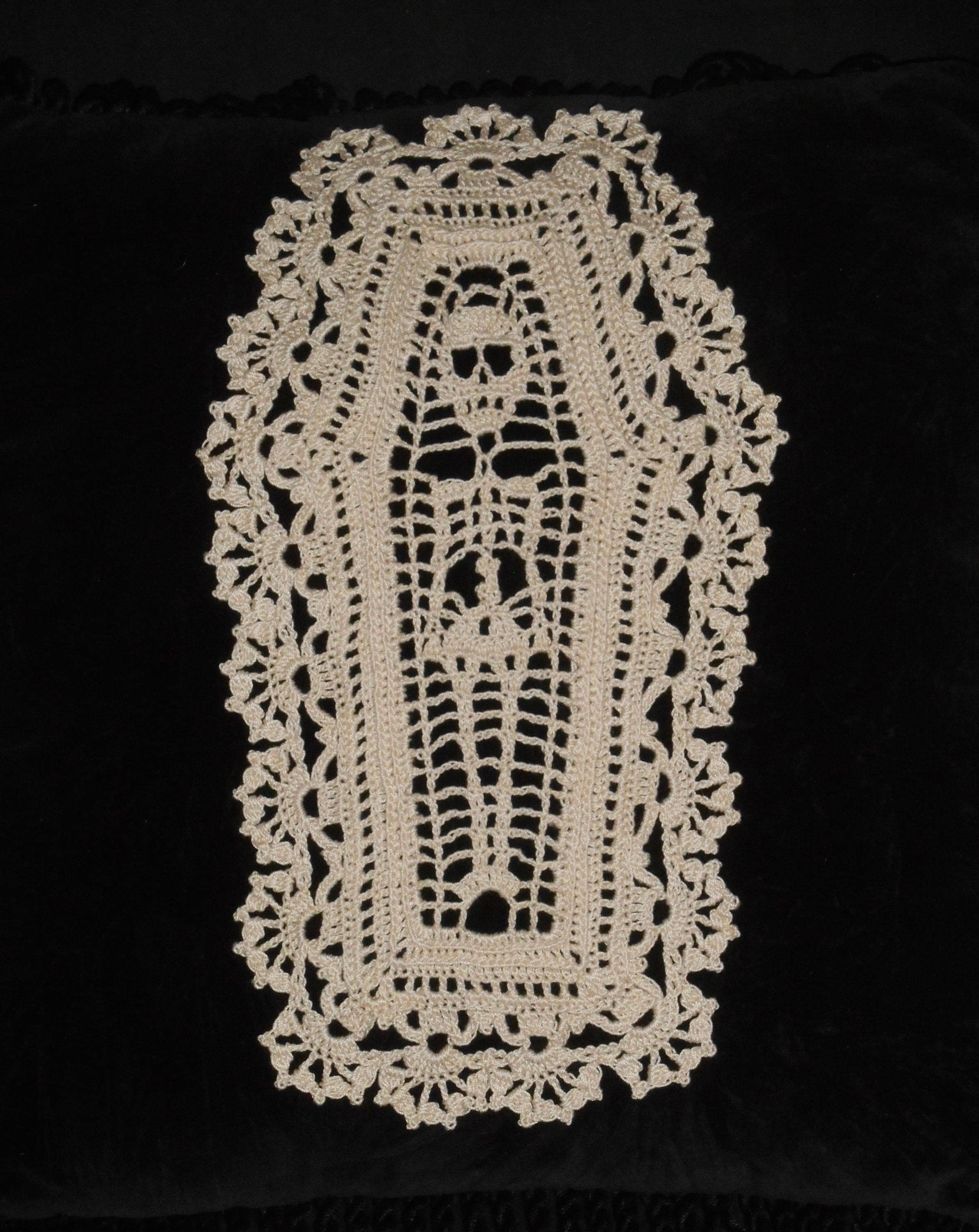 Darkside Macabre Postmortem Skeleton in Coffin Crochet Lace Doily Table ...