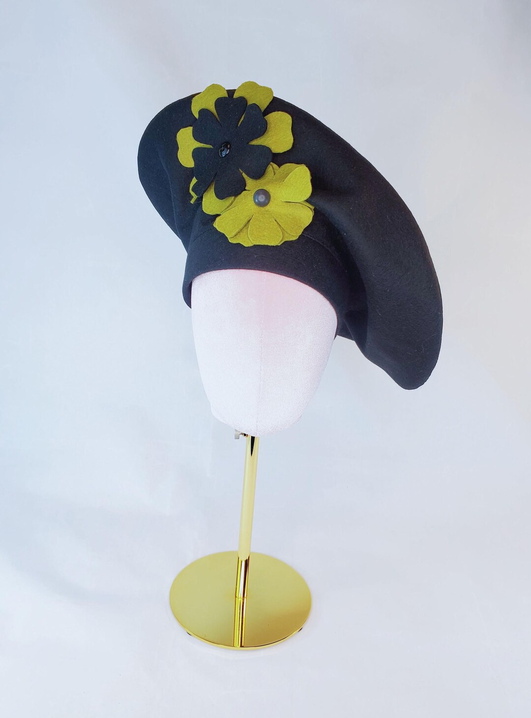 Hollywood Beret in Black and Muted Chartreuse - Etsy