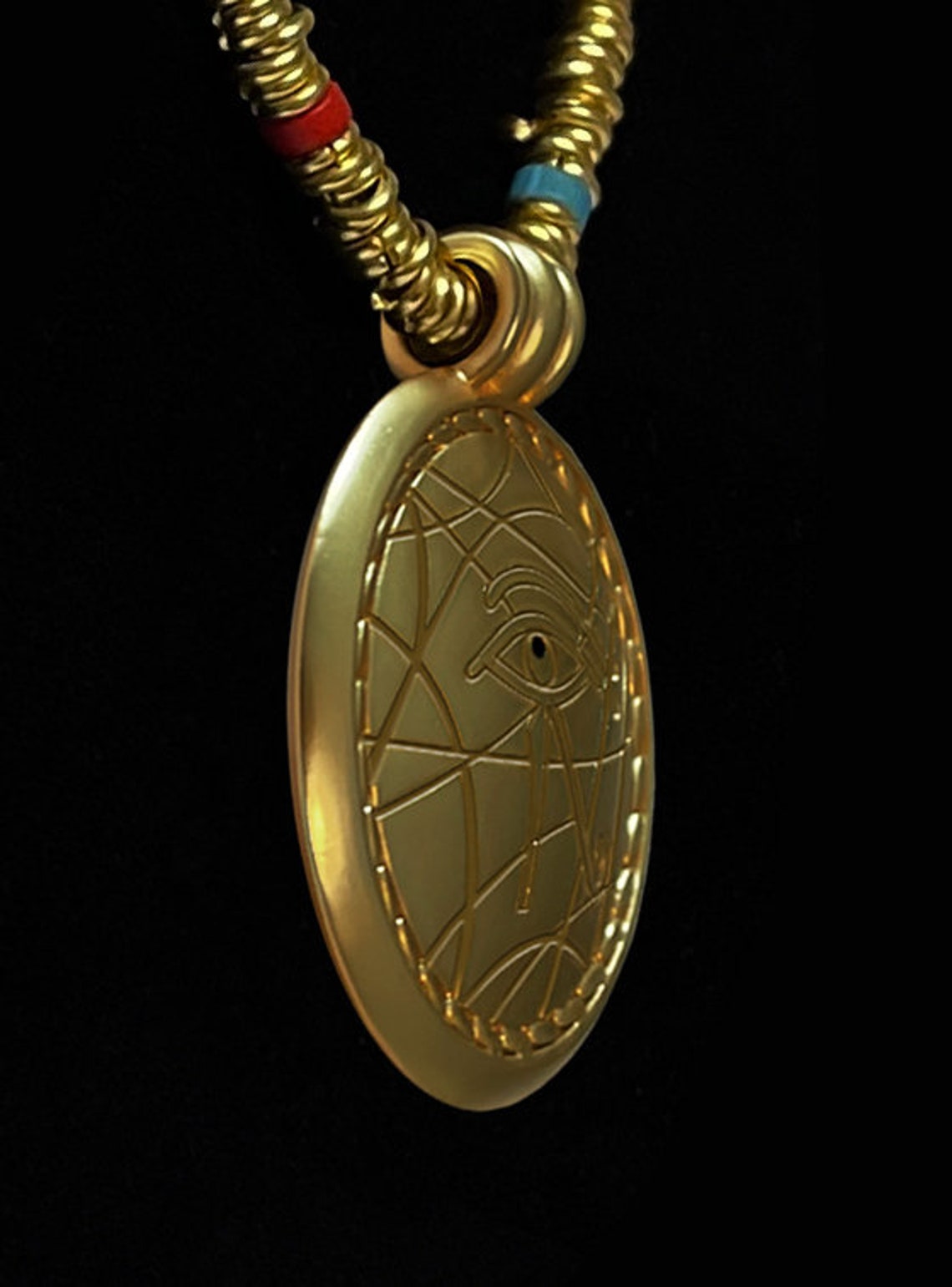 Eye of Ra Amulet / Pendant - Etsy