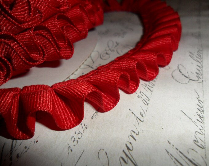 Christmas Red Grosgrain Box Pleat Ruffle 7/8 Wide Ribbon Trim - Etsy