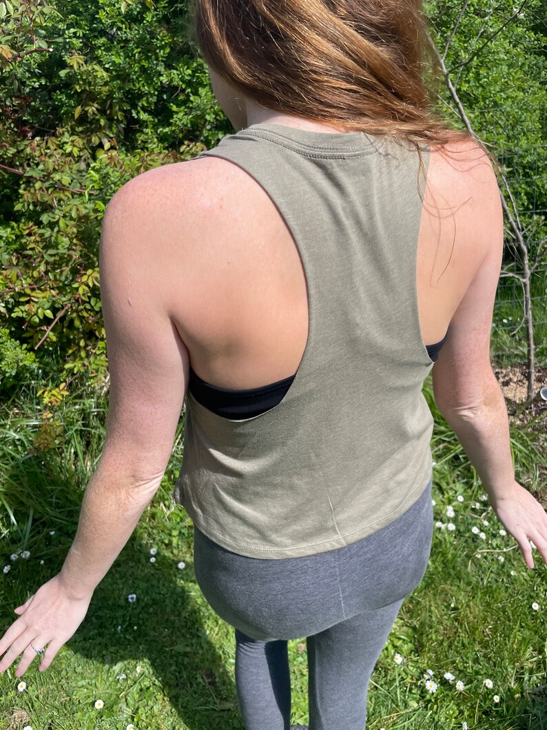 Banjo Raccoon Bella Flow Crop Tank FREE SHIPPING - Etsy