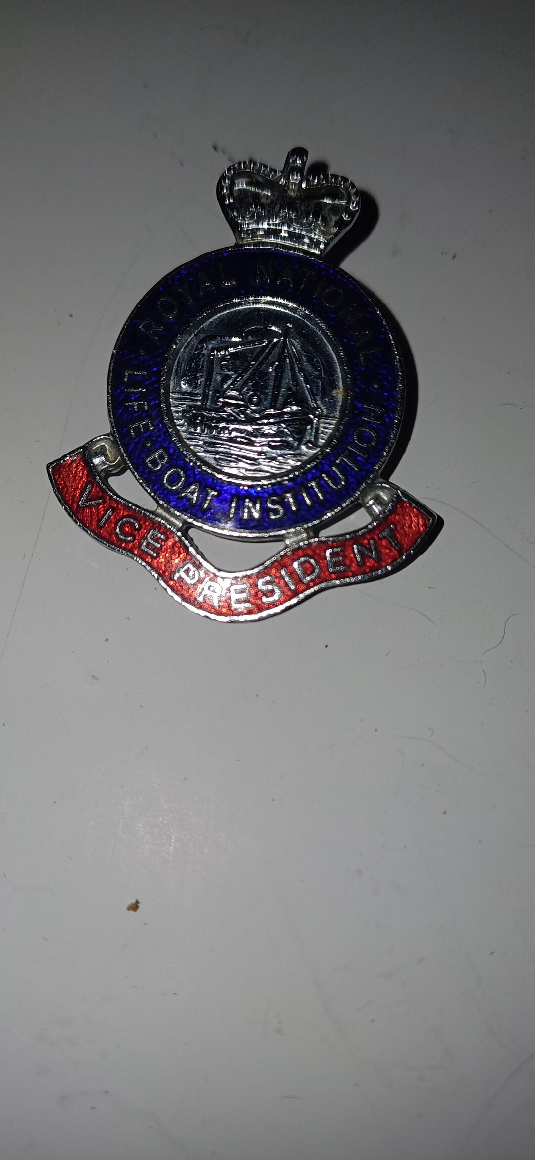 Royal National Lifeboat Institution Committee Enamel Pin Badge..vice ...