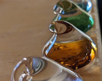 Flameworked Clear Glass Kiss Hand Sculpted by Jenn Goodale - Etsy