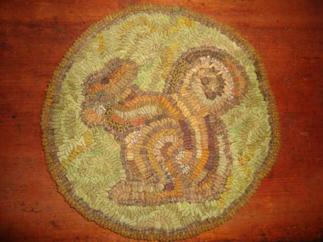 SQUIRREL Chair Pad Rug Hooking Hooked Pattern on Primitive Linen - Etsy