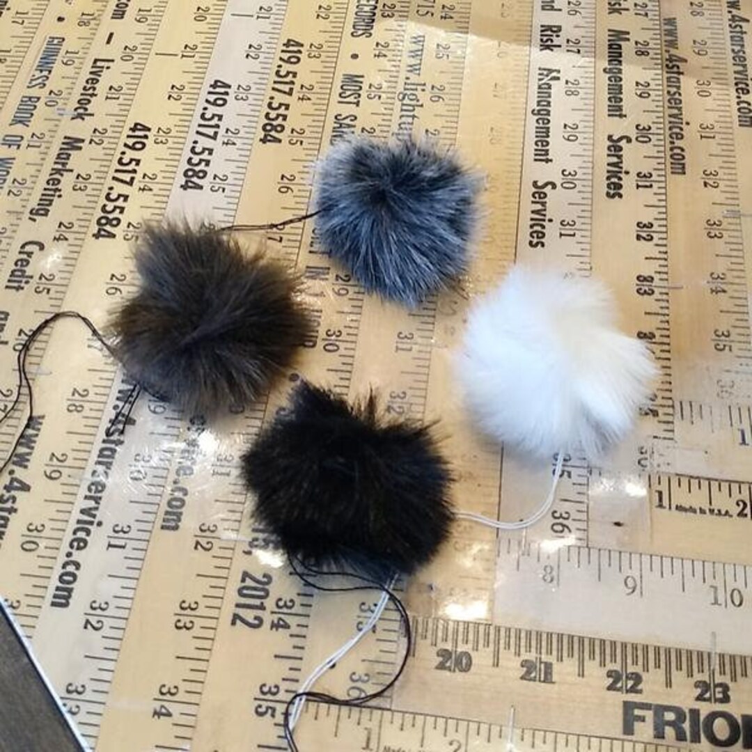 Faux Fur Puffs / 4 Color Options - Etsy