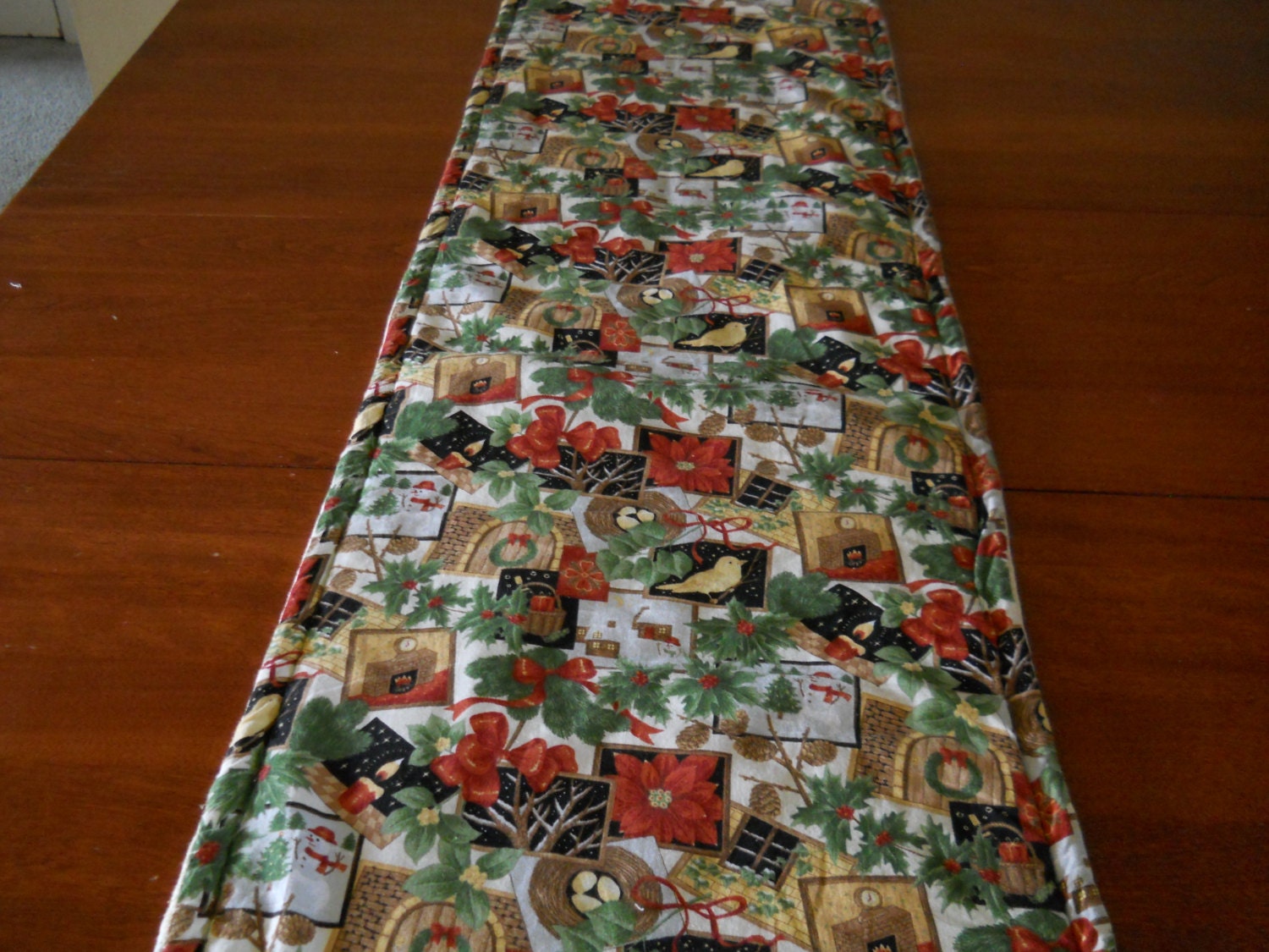 Christmas/everyday Reversiable Table Runner 90" With Apple Outline ...