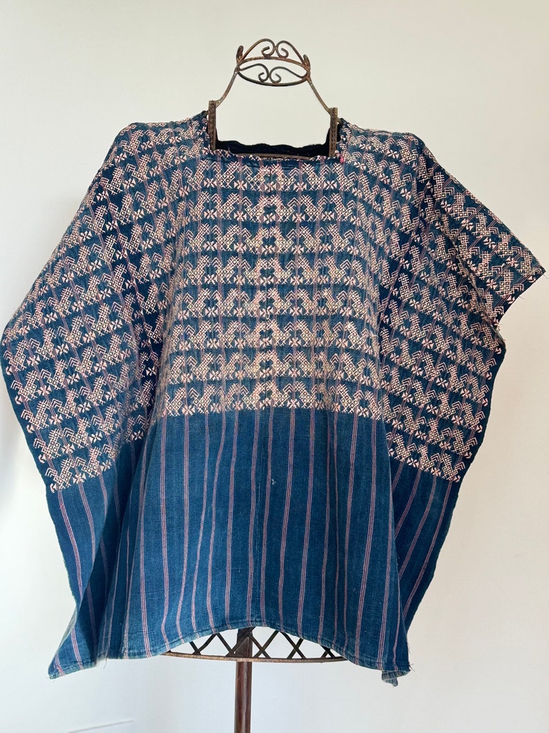 Guatemala Hand Embroidered Blouse, Hand Sewn/handmade, Indigenous ...