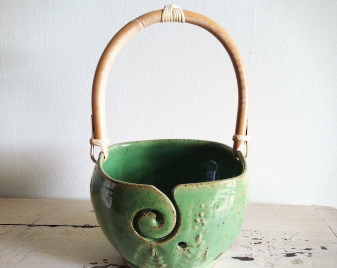 Yarn Bowl, Knitting Bowl With Handle, Handmade Ceramic Pottery - Etsy
