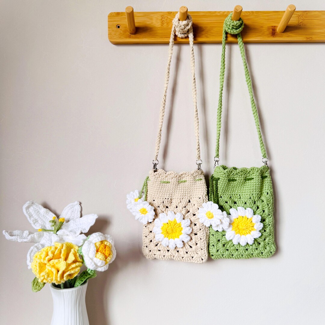 Daisy Crochet Crossbody Bag, Custom Color Daisy Granny Square Crochet ...