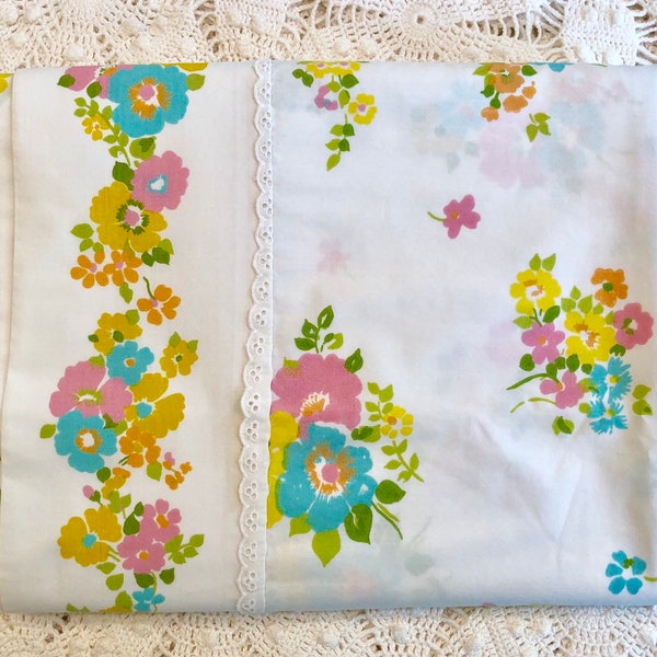 Vintage Bed Sheet - Etsy