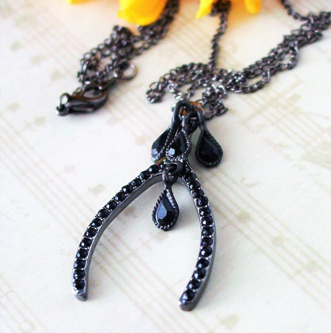 Wishbone Chain Necklace, Pendant Necklace, Art Glass Necklace, Sleek ...