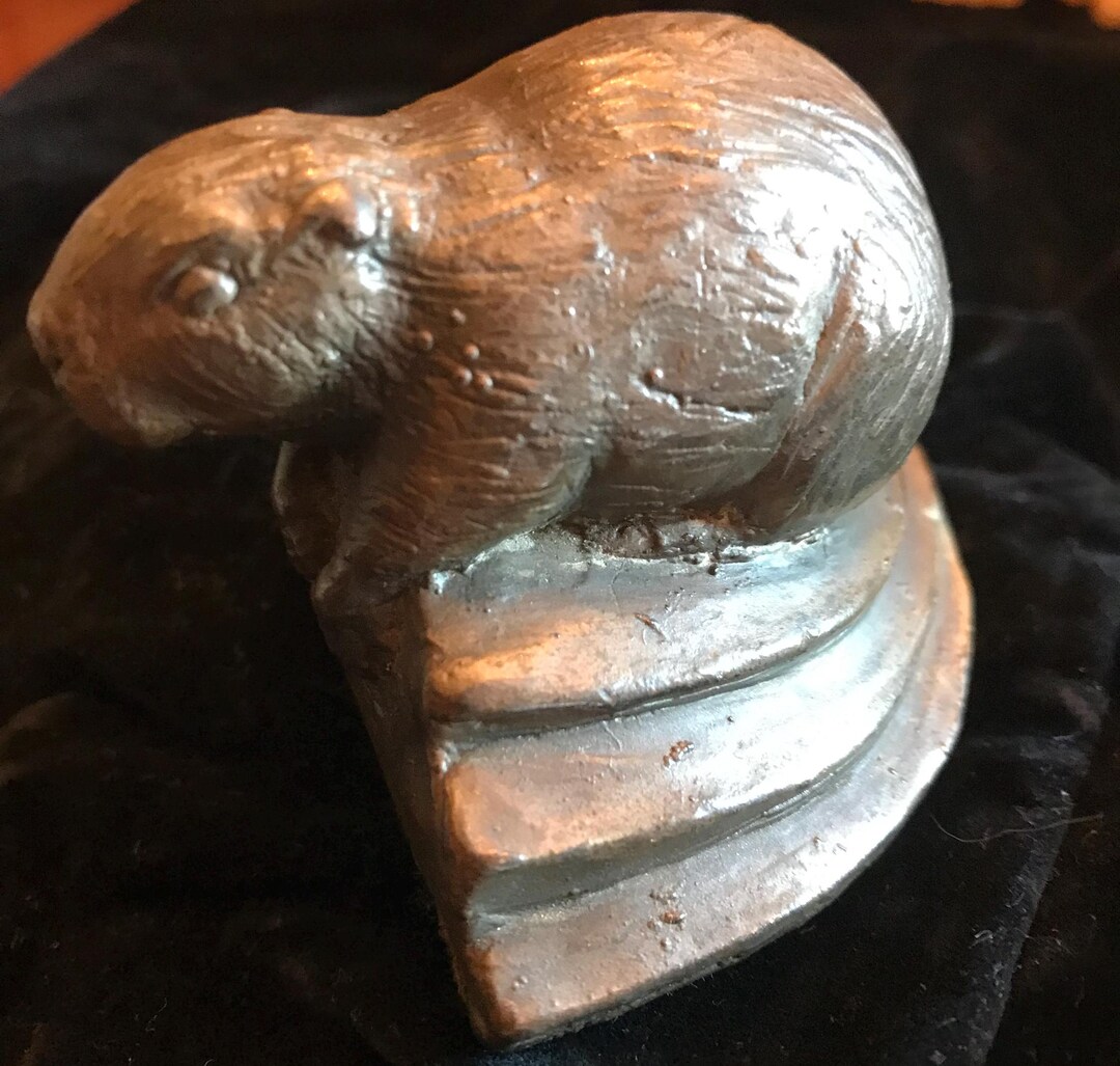 Vintage Gold Metal Beaver Figurine - Etsy