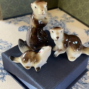 Vintage Ceramic Otter Family Figurines - Etsy