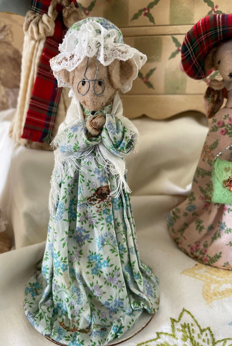Vintage Set of Four Colonial Ladies Mice Dolls - Etsy