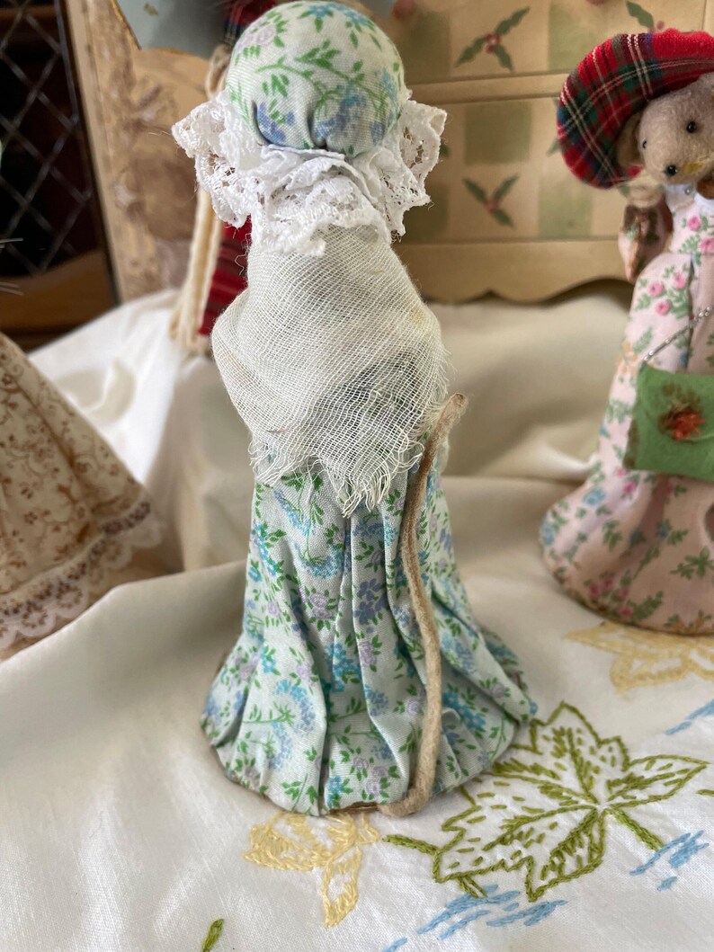 Vintage Set of Four Colonial Ladies Mice Dolls - Etsy