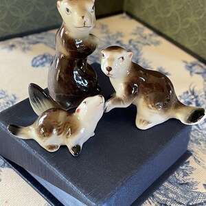Vintage Ceramic Otter Family Figurines - Etsy