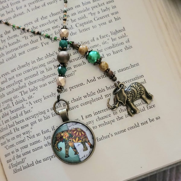 Book Page Necklace - Etsy