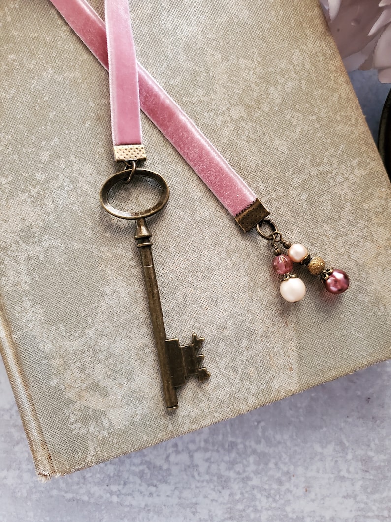 Key and Velvet Ribbon Bookmark Vintage Style Bookmark | Etsy