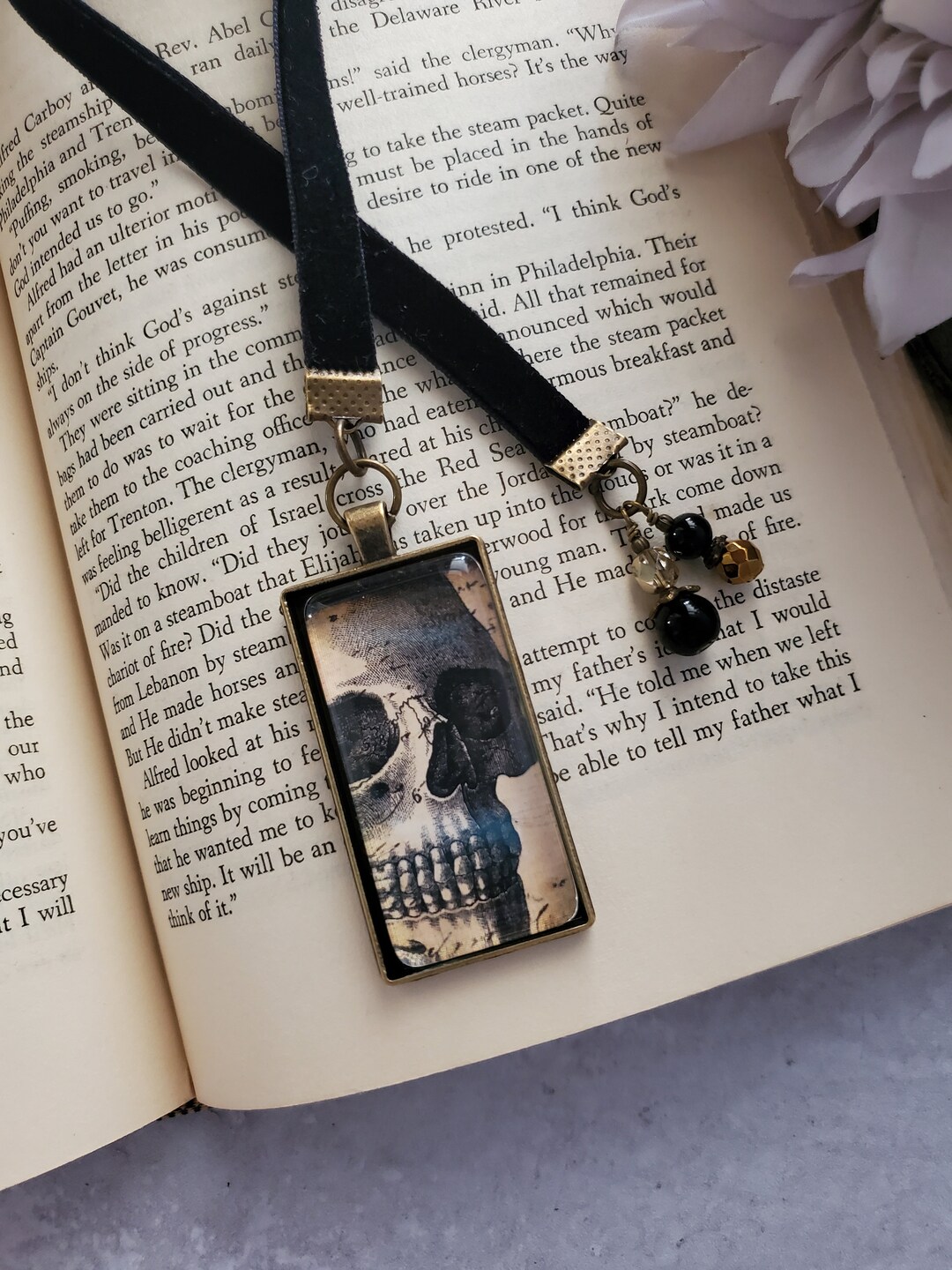 Gothic Bookmark, Skull Bookmarker, Horror Velvet Ribbon Bookmark ...