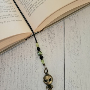 Alien Bookmark, Outer Space Bookmarker, Gift for Reader, Science ...