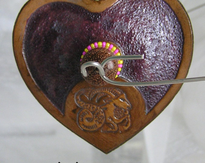 Viking Santa Drop Spindle ( EDS 0847) Leather Whorle - Etsy Canada