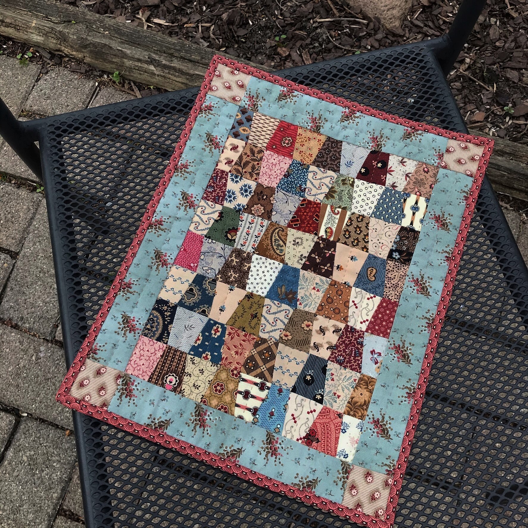 Small Quilt Pattern - Thimbles Doll Quilt - Etsy