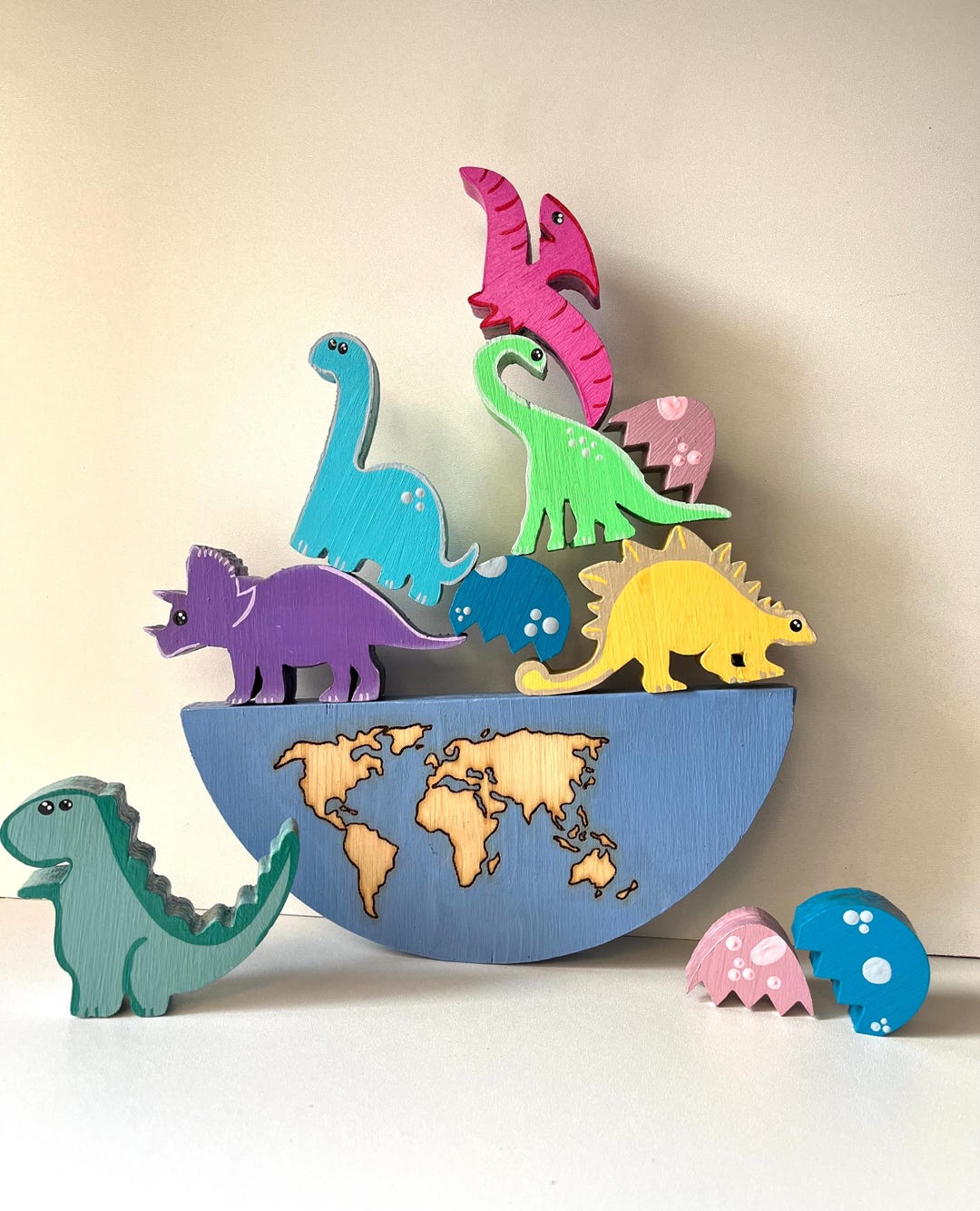 Balancing Game dinosaurs and the World Fun and Challenge for Little ...