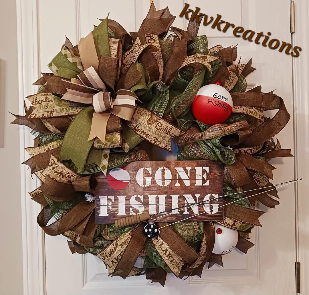 Gone Fishing Wreath – Rustic Fishing-themed Front Door Decor - Etsy
