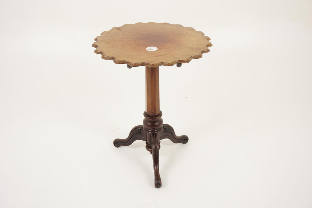 Victorian Walnut Pie Crust Tilt Top Tripod Table, Scotland 1860 - Etsy