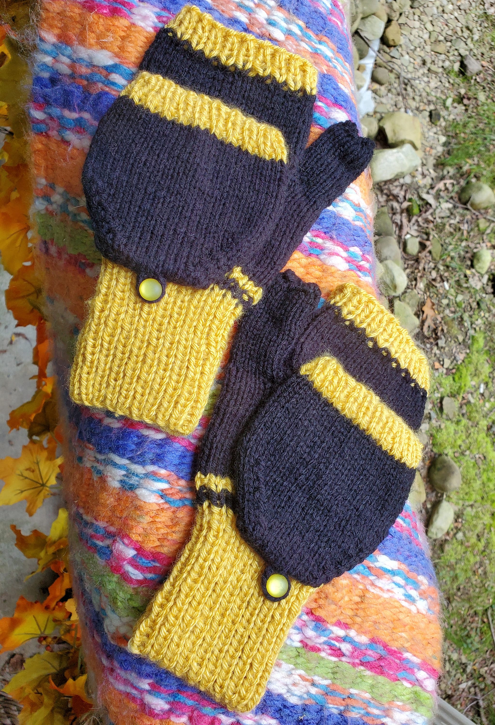 PITTSBURGH Black and Gold Convertible Mittens Featured in Pittsburgh ...