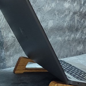 WOODEN Laptop Stand, Laptop Riser, Desk Organizer for Laptop, Solid ...