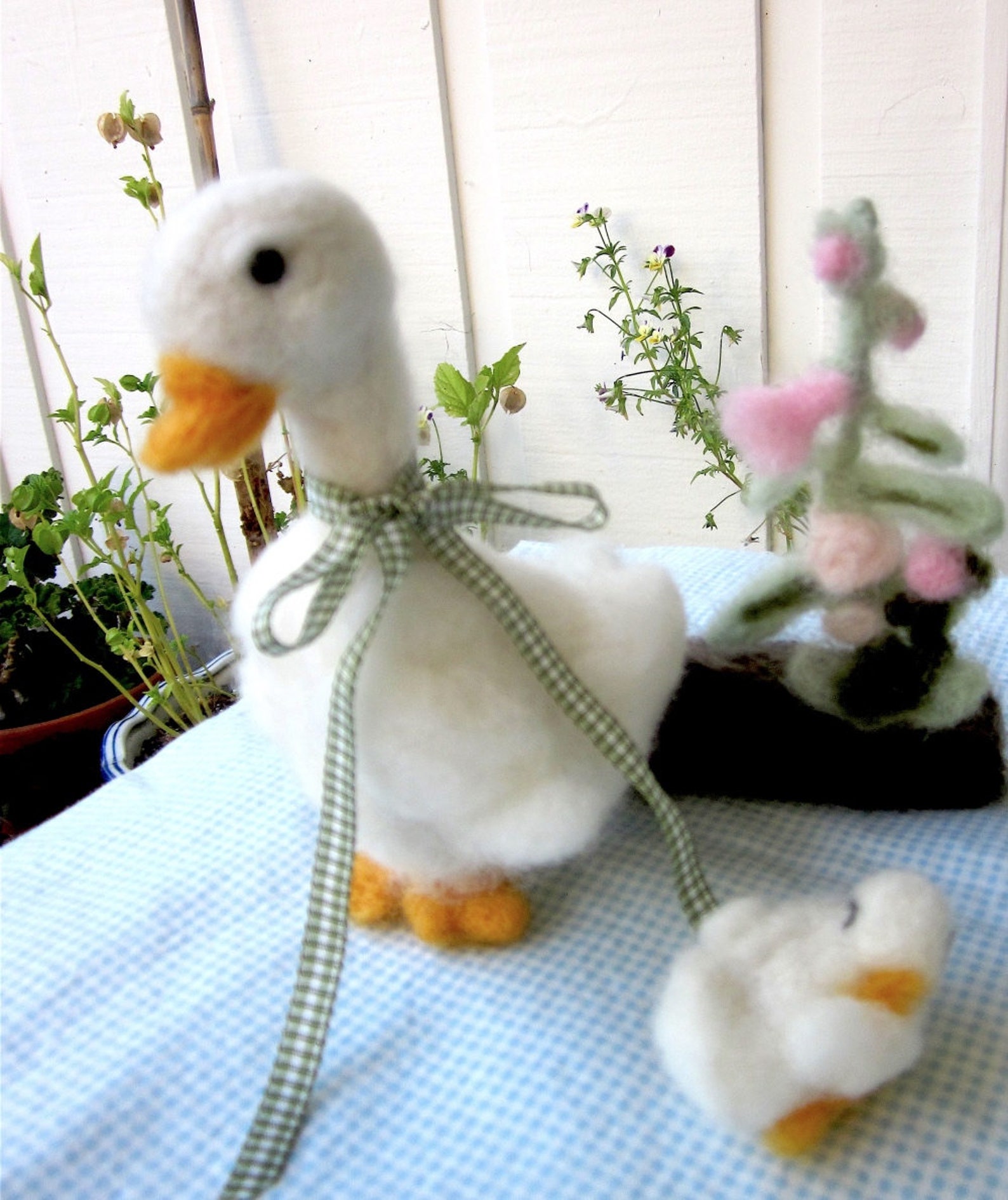Needle Felted Mother and Baby Duck Dolls, Log and Flowers/ Heirloom ...