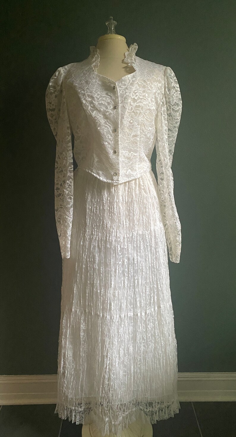 Vintage Banjo Dallas Two Piece Lace Set/ Lace Dress / Vintage Wedding ...