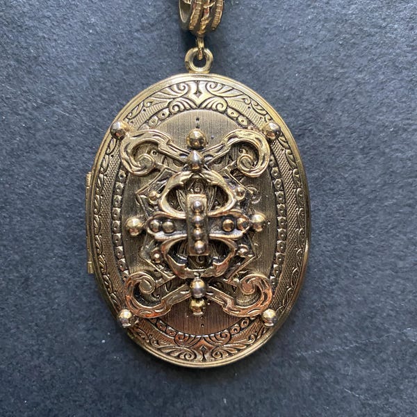 Extra Large Locket - Etsy