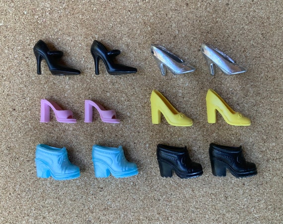 Barbie Doll Shoes Set