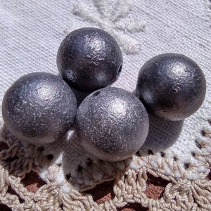 Textured Tungsten Dark Platinum Spheres Vintage Lucite Beads - Etsy