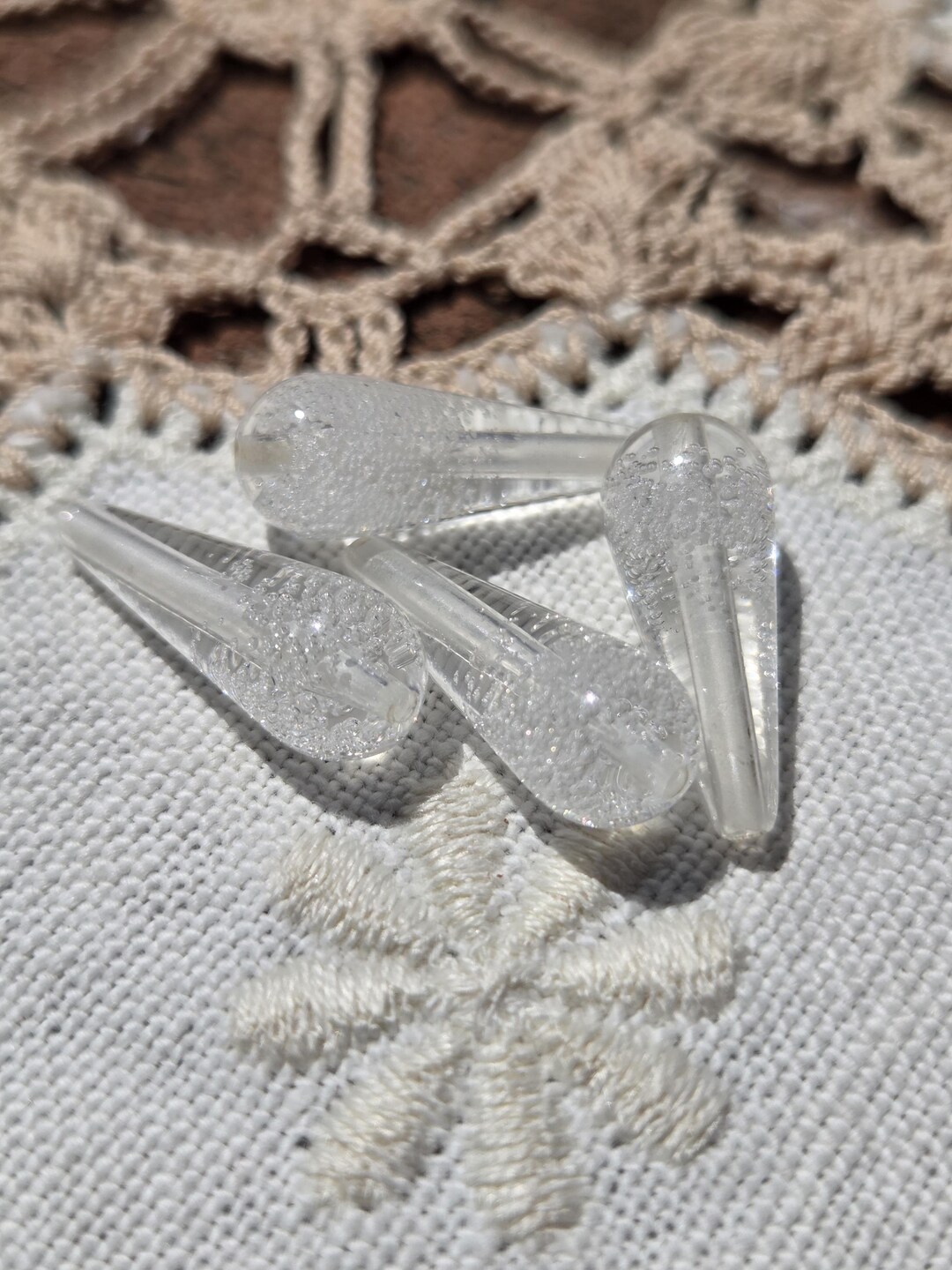 Frozen Icicle Bubble Teardrops Slender Crystalline Drops With Bubbles ...