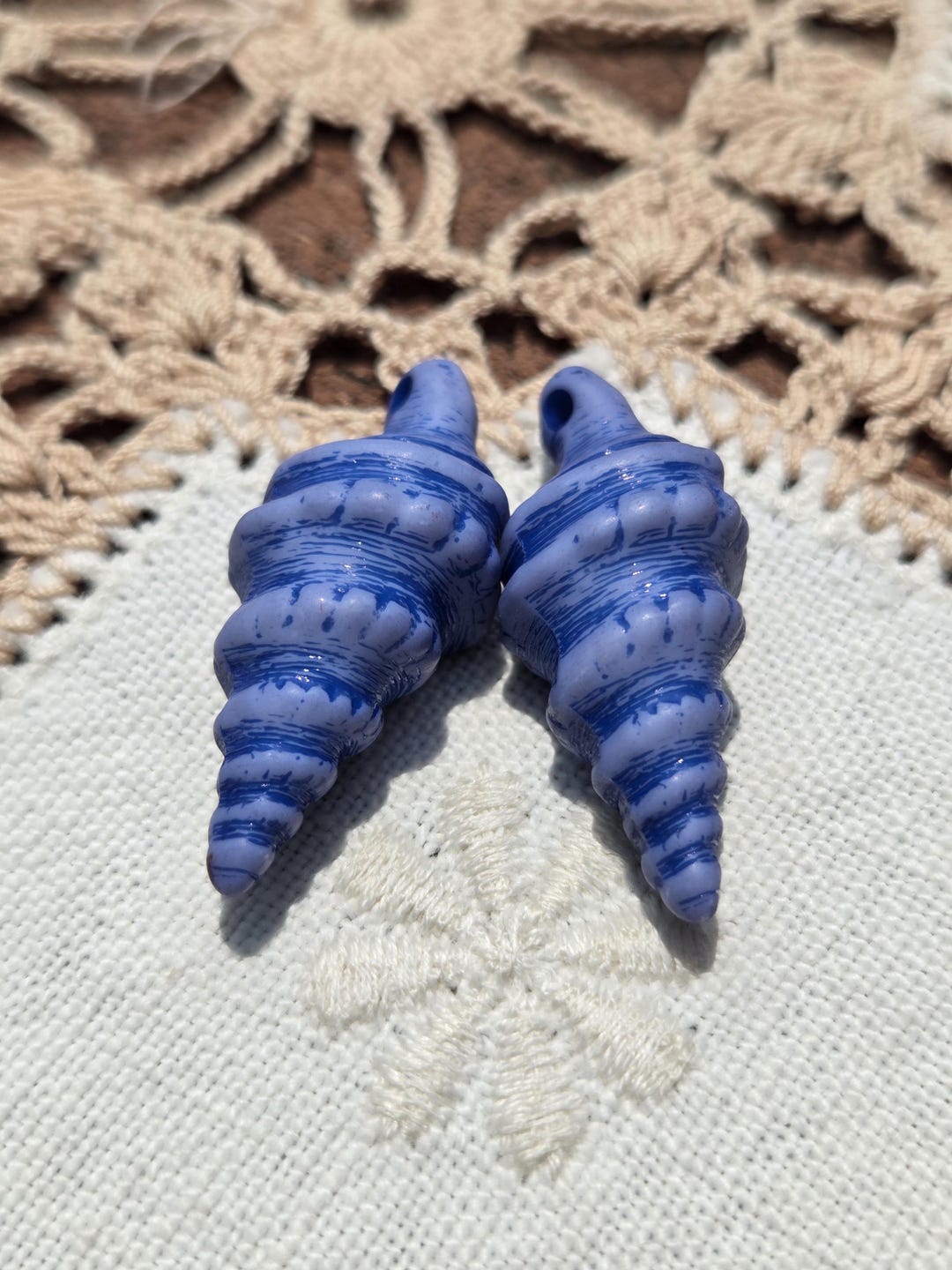 Blue Gray Whelk Seashells Spirals Vintage Lucite Beads Pendants Drops ...
