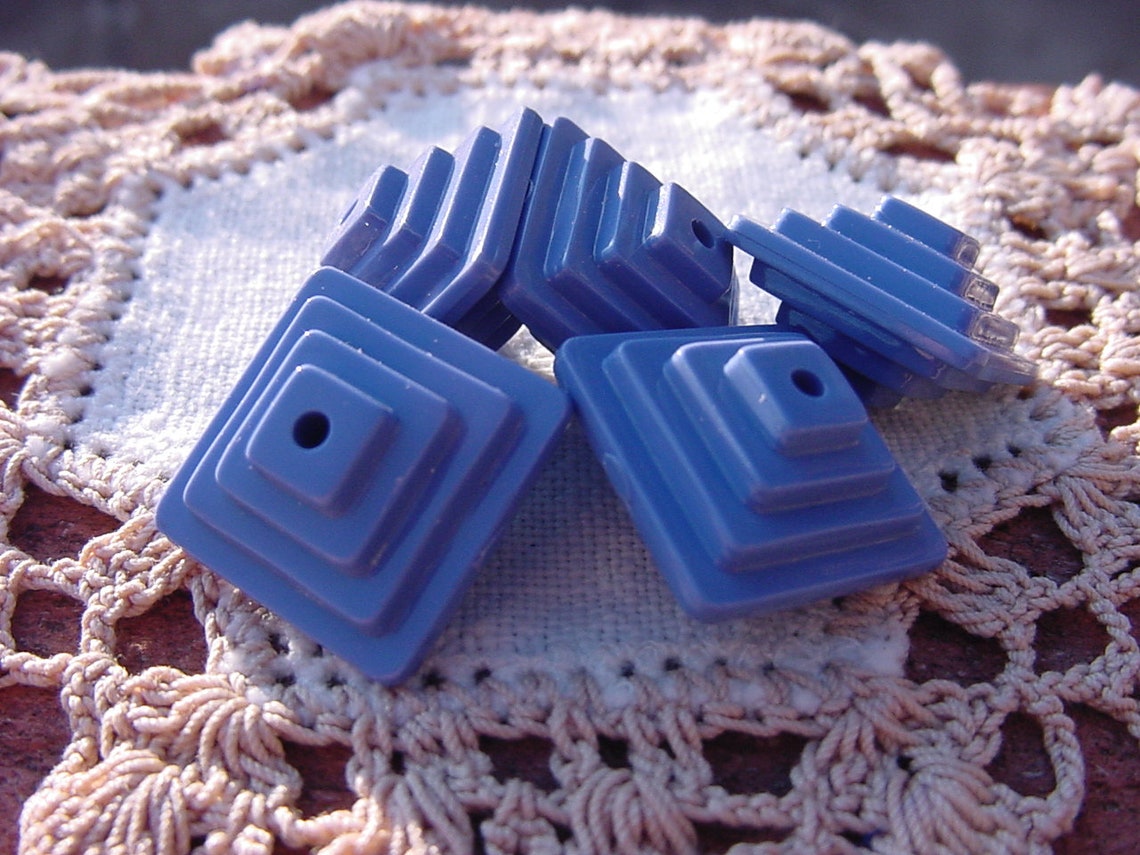 Periwinkle Pyramid Stacked Vintage Lucite Beads | Etsy