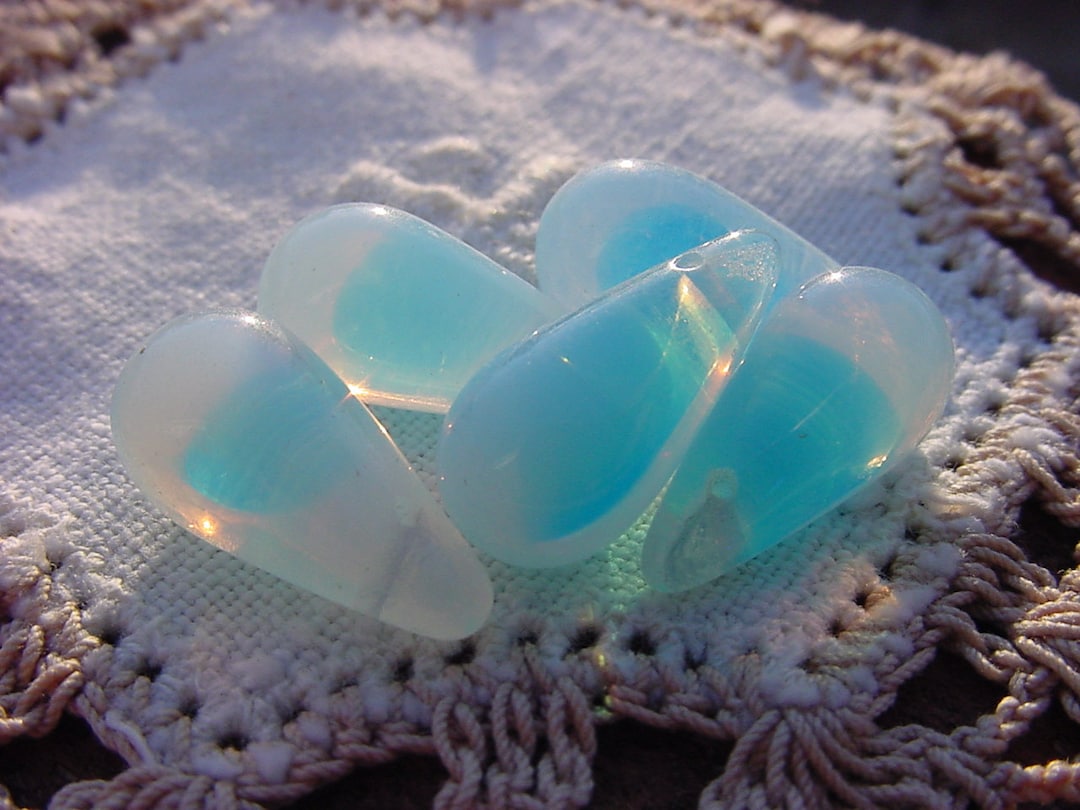 Amazing Azure Blue Opal Opalescent Givre RARE Drops Vintage WG Glass ...