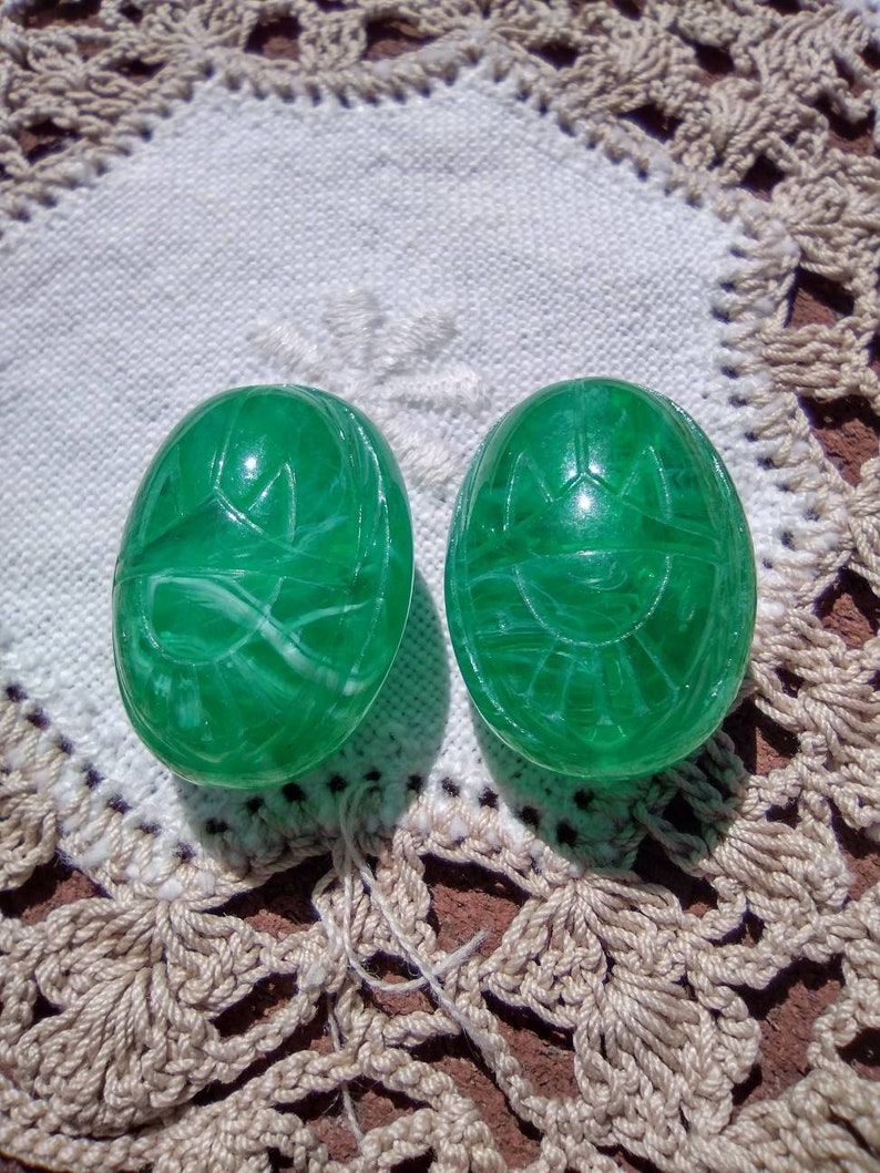 Imperial Jade Green Marbled Scarabs Vintage Lucite Beads - Etsy