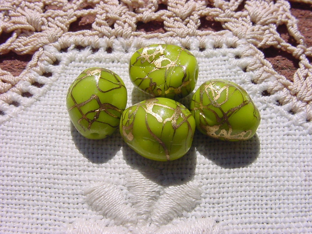 Chartreuse Green Gold Golden Drizzle 10MM Etched Vintage Glass Beads - Etsy