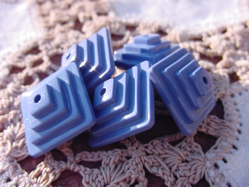 Periwinkle Pyramid Stacked Vintage Lucite Beads | Etsy