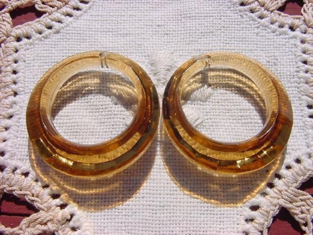 Buttered Rum Golden Topaz Faceted Hoops Vintage Lucite Pendants Beads ...
